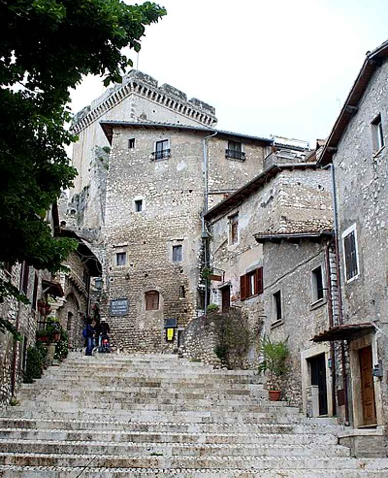 Il Castello Caetani di Sermoneta, tra storia e architettura – # ...